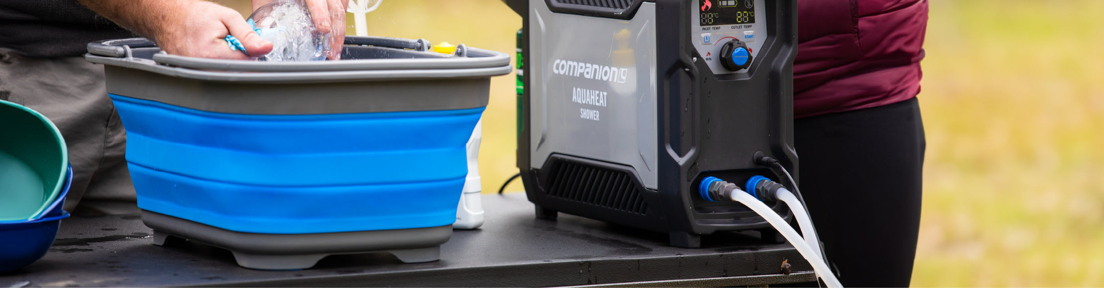 Collapsible & Popup Camping Gear| OZtrail